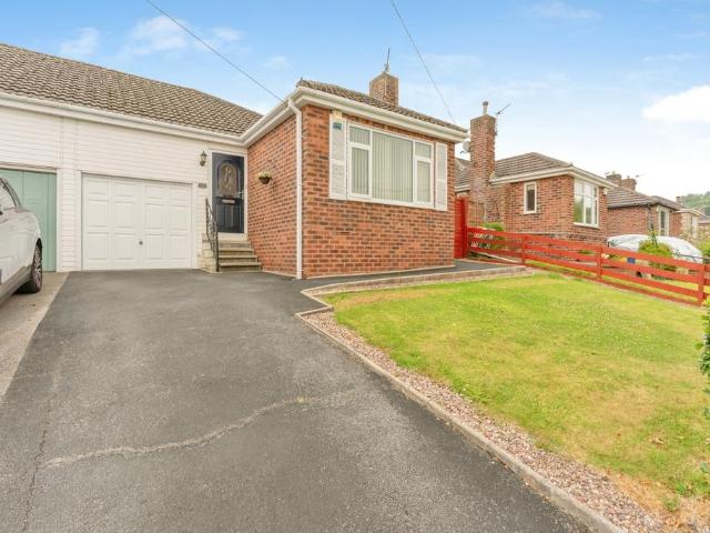 2 bedroom bungalow for sale