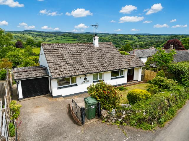2 bedroom bungalow for sale