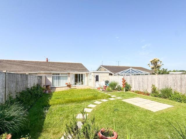 2 bedroom bungalow for sale