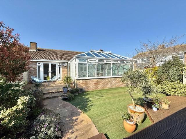 2 bedroom bungalow for sale