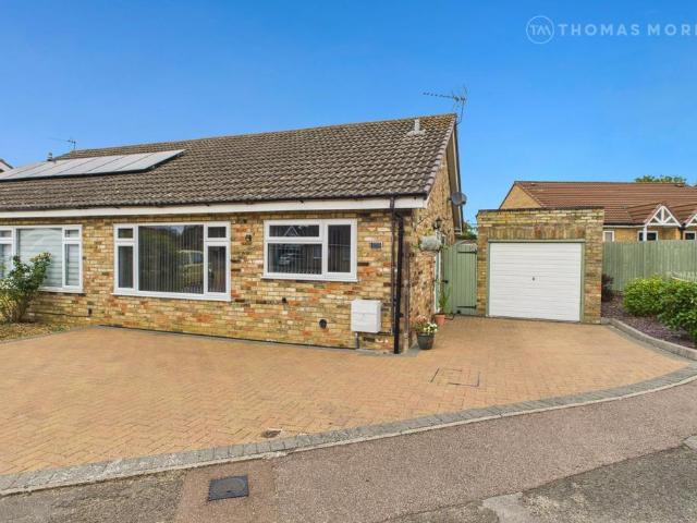 2 bedroom bungalow for sale