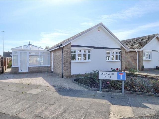 2 bedroom bungalow for sale