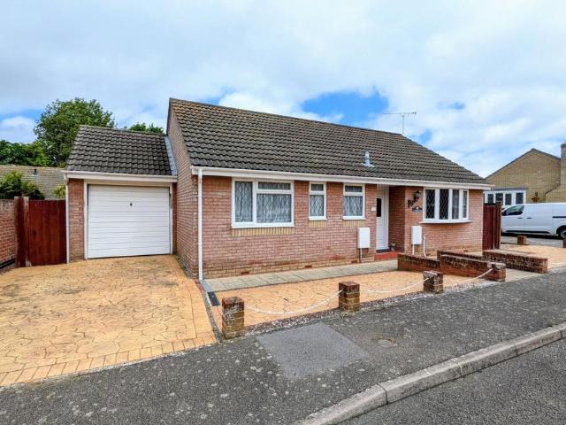 2 bedroom bungalow for sale