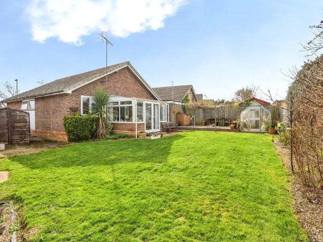 2 bedroom bungalow for sale