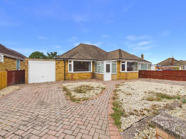 2 bedroom bungalow for sale