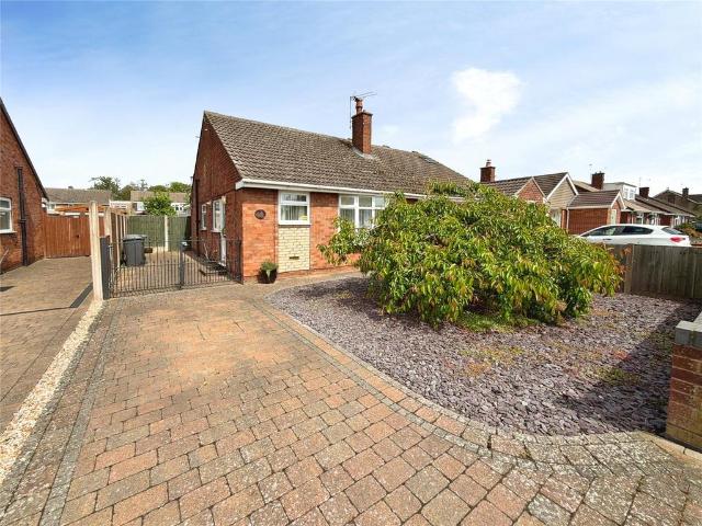 2 bedroom bungalow for sale