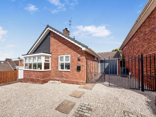 2 bedroom bungalow for sale