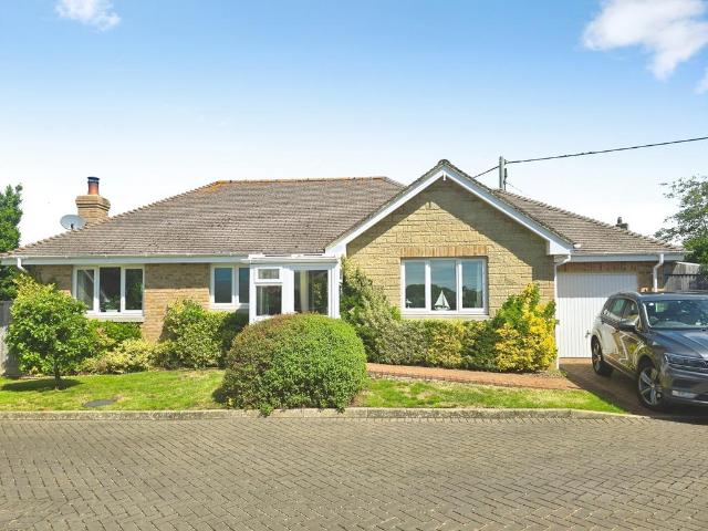 2 bedroom bungalow for sale