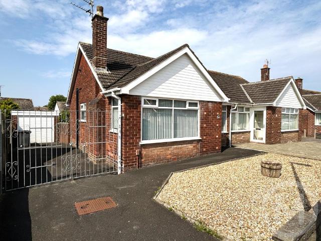 2 bedroom bungalow for sale
