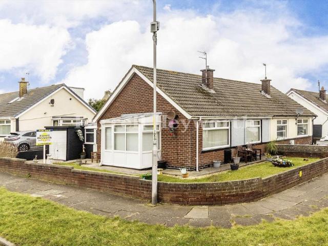 2 bedroom bungalow for sale