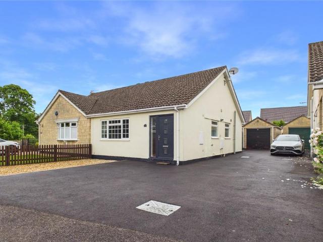 2 bedroom bungalow for sale