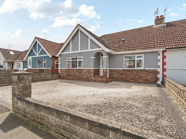 2 bedroom bungalow for sale