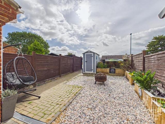 2 bedroom bungalow for sale