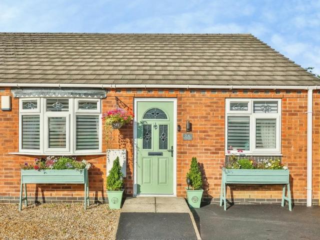 2 bedroom bungalow for sale