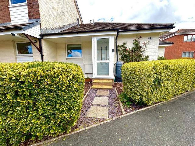 2 bedroom bungalow for sale