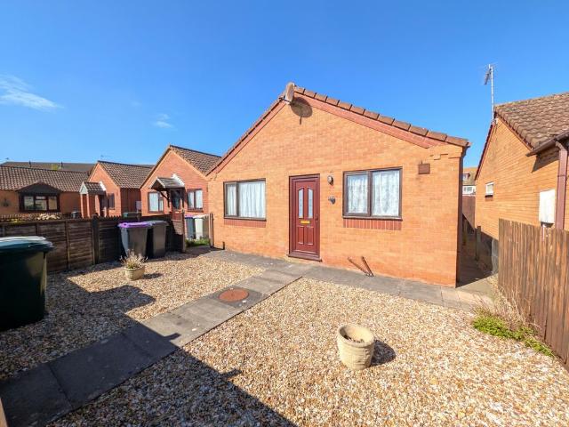 2 bedroom bungalow for sale