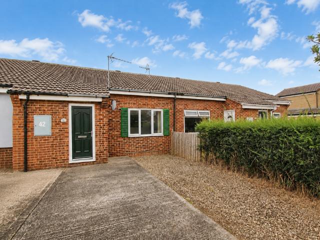 2 bedroom bungalow for sale