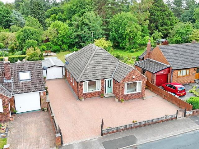2 bedroom bungalow for sale