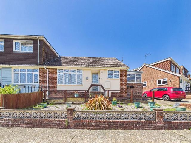 2 bedroom bungalow for sale