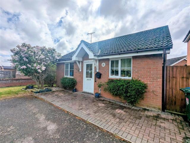 2 bedroom bungalow for sale