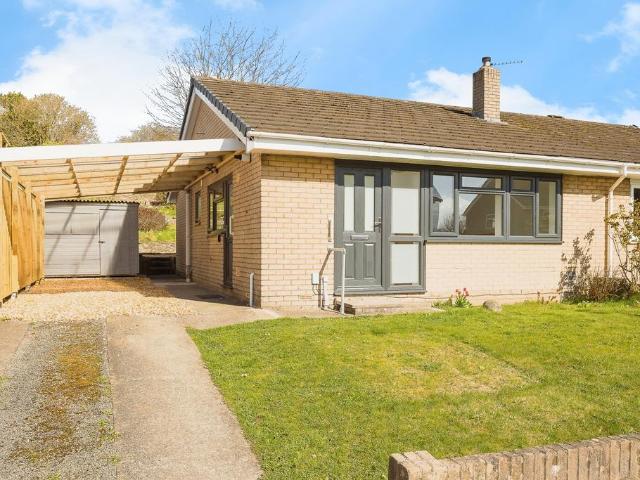 2 bedroom bungalow for sale