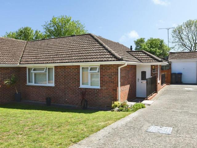 2 bedroom bungalow for sale