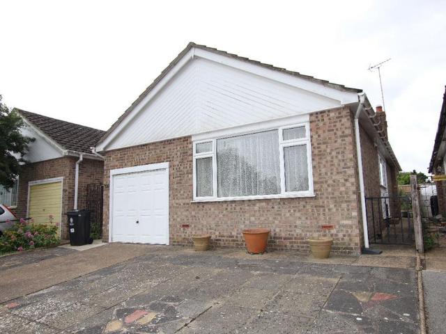2 bedroom bungalow for sale