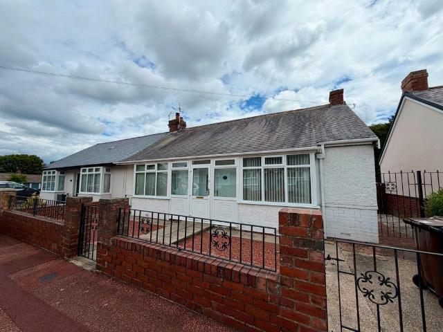 2 bedroom bungalow for sale