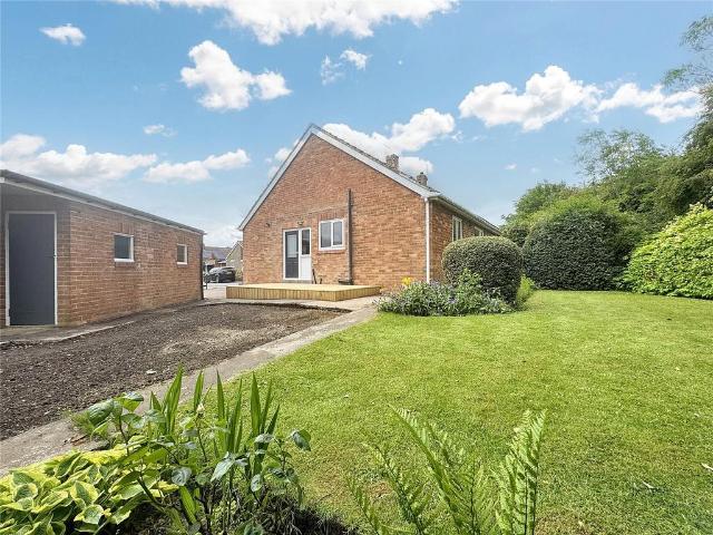 2 bedroom bungalow for sale