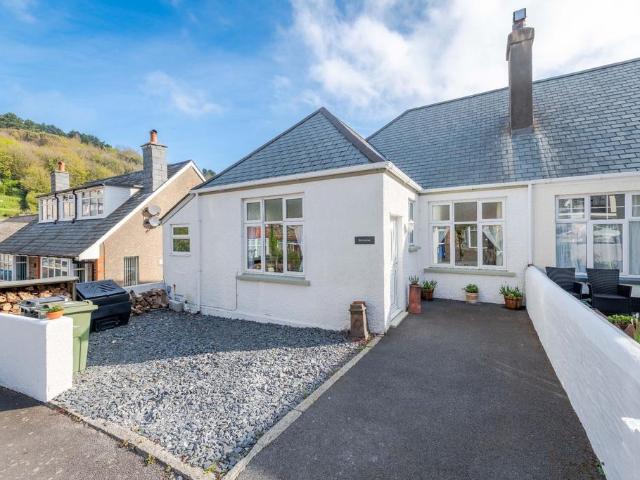 2 bedroom bungalow for sale