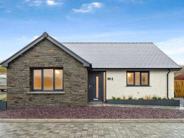 2 bedroom bungalow for sale