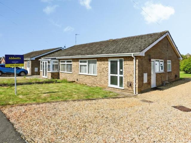 2 bedroom bungalow for sale