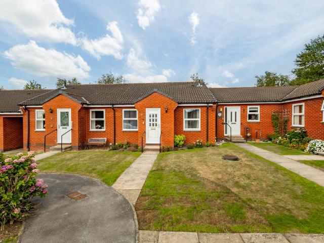 2 bedroom bungalow for sale