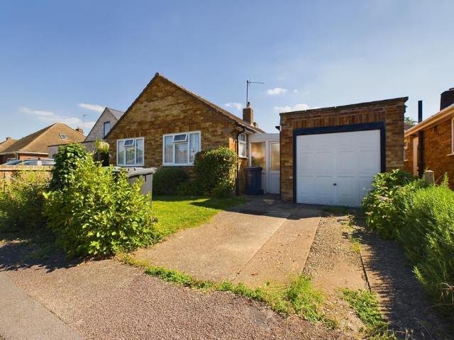 2 bedroom bungalow for sale