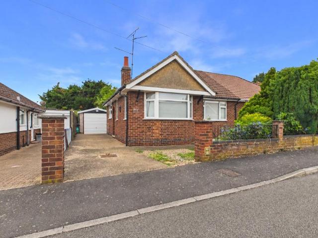 2 bedroom bungalow for sale