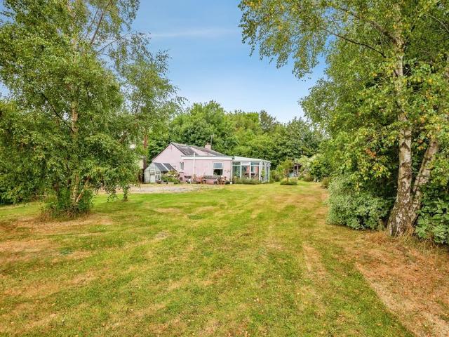 2 bedroom bungalow for sale