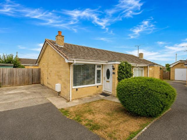 2 bedroom bungalow for sale