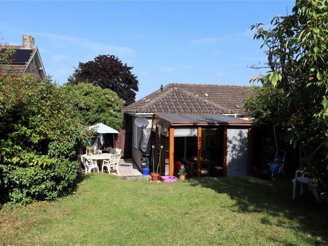 2 bedroom bungalow for sale