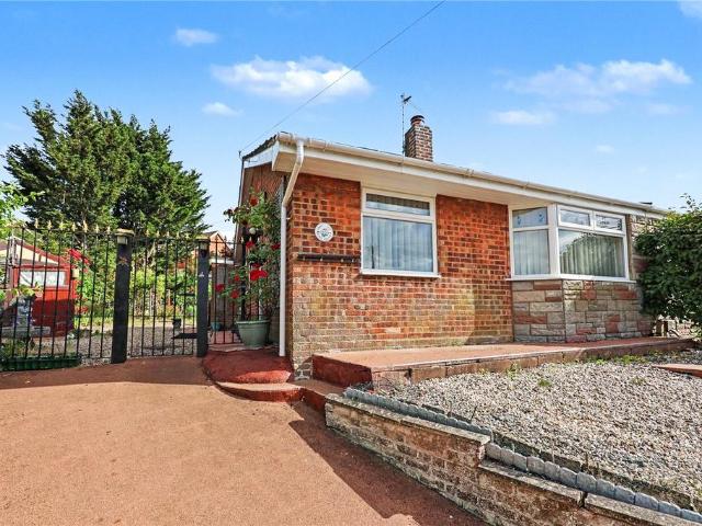 2 bedroom bungalow for sale