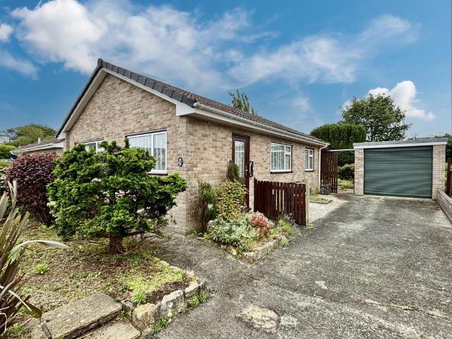2 bedroom bungalow for sale