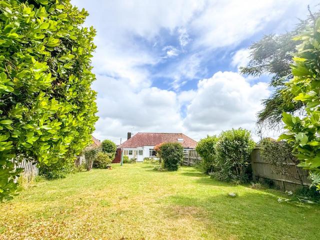2 bedroom bungalow for sale