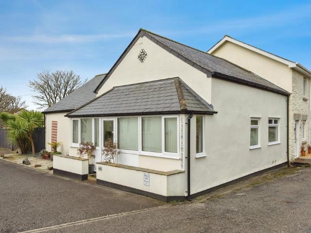 2 bedroom bungalow for sale
