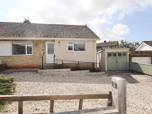 2 bedroom bungalow for sale