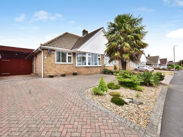 2 bedroom bungalow for sale