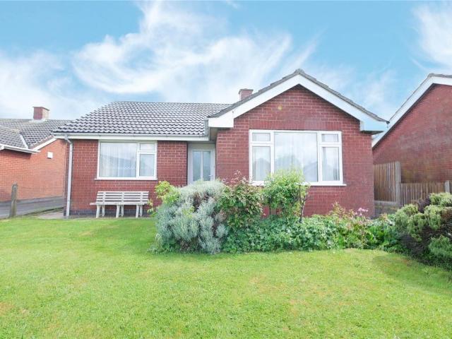 2 bedroom bungalow for sale
