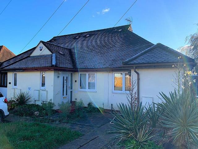 2 bedroom bungalow for sale