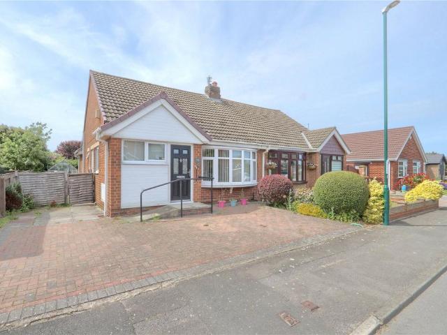 2 bedroom bungalow for sale
