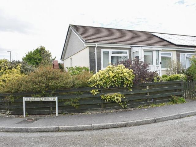 2 bedroom bungalow for sale