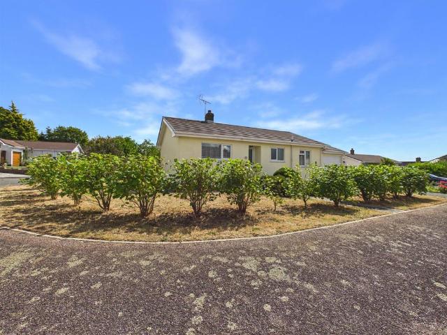 2 bedroom bungalow for sale