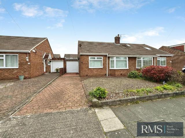 2 bedroom bungalow for sale